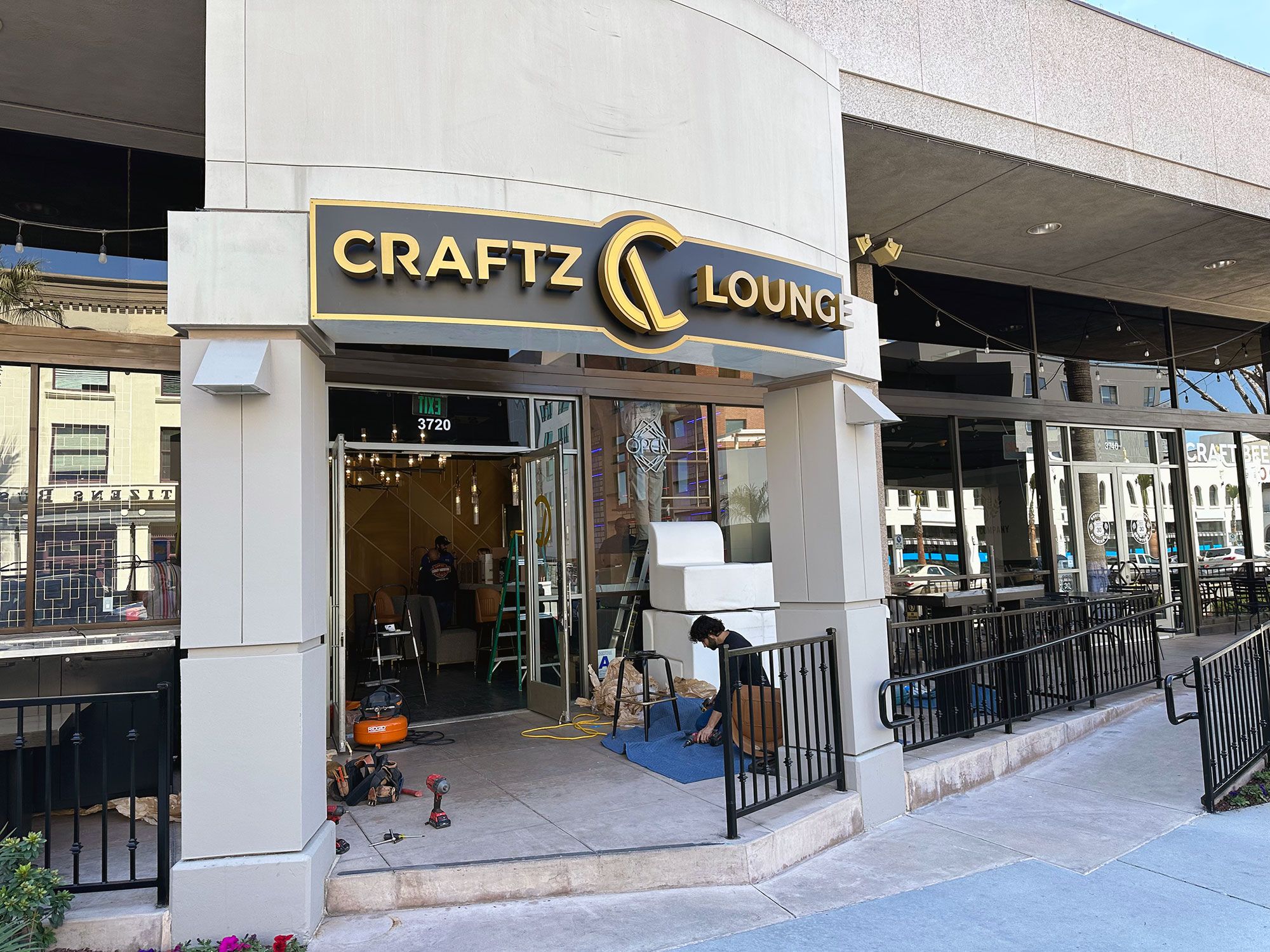 Two new restaurants open Downtown this weekend