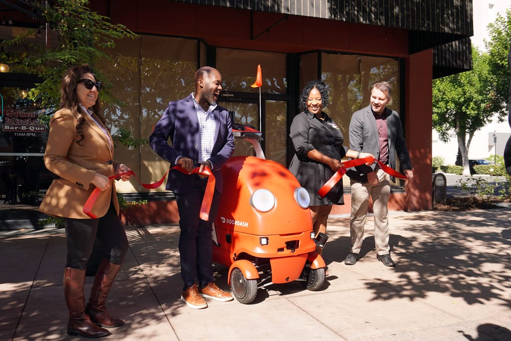 DoorDash Brings Autonomous Delivery Robot to Riverside Streets
